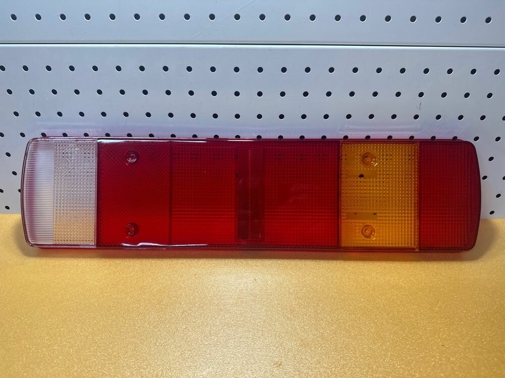 Стекло фонаря заднего левое/правое Volvo Scania