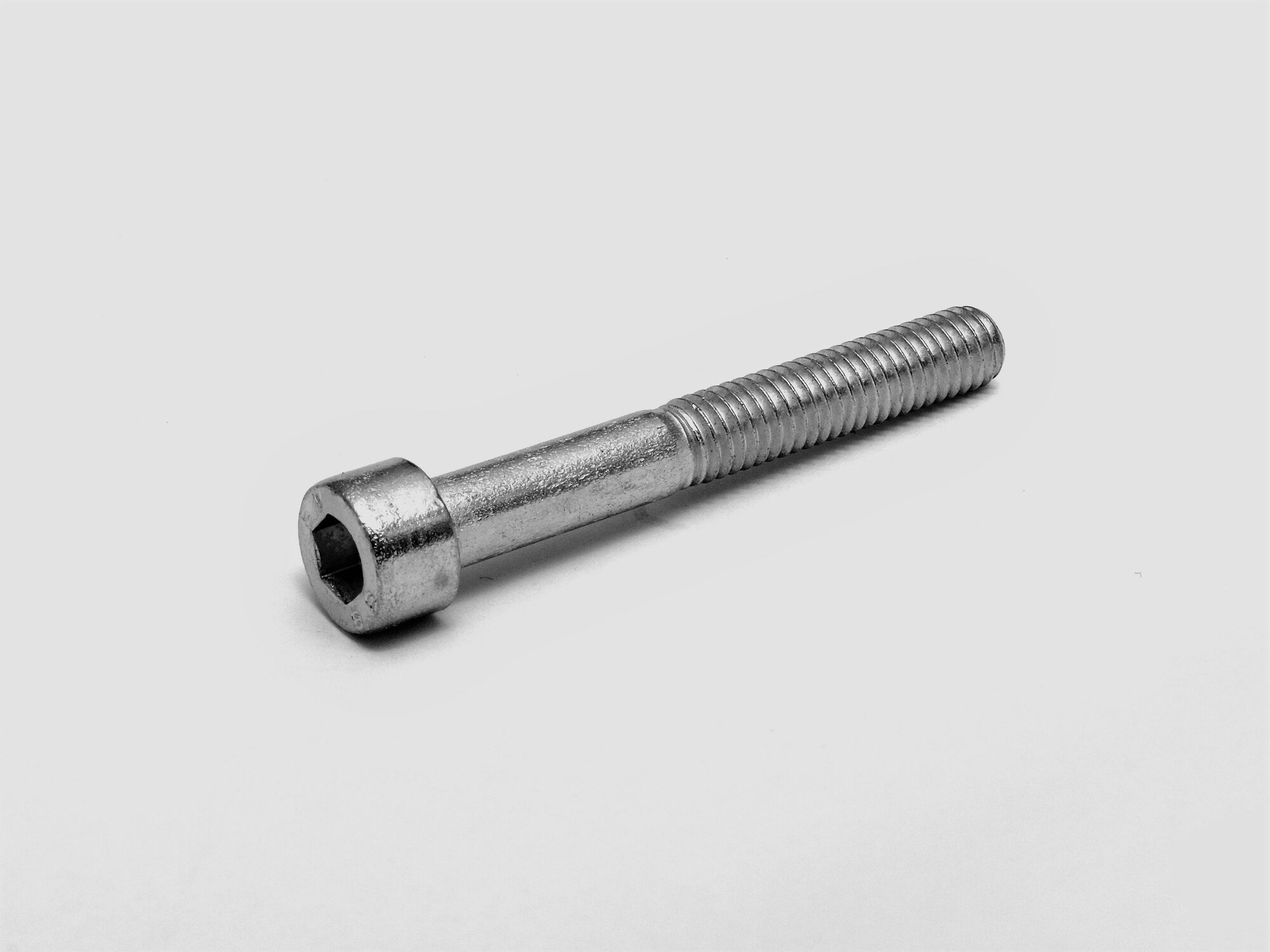 Винт цилиндр. с внутренним шест. М6 х45 DIN 912, K92 / 20 шт / соберизавод