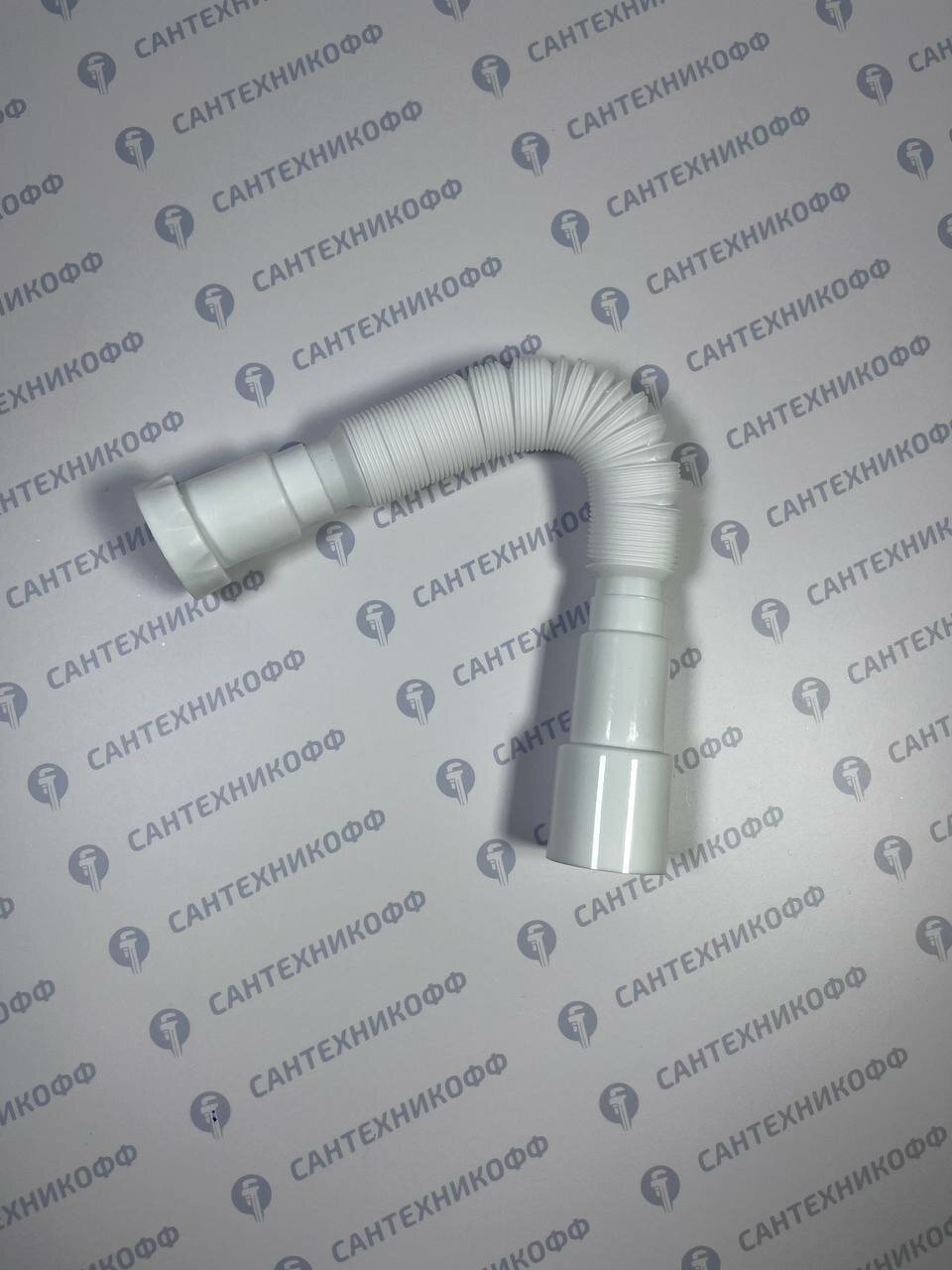 Гофра NOVA 1 1/2" с гайкой, с конусной прокладкой, 800мм, выход 40х50мм. 1325