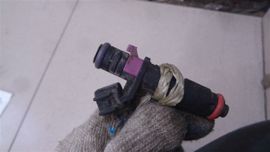 Форсунка инжекторная от Chevrolet Cobalt 2012-2015