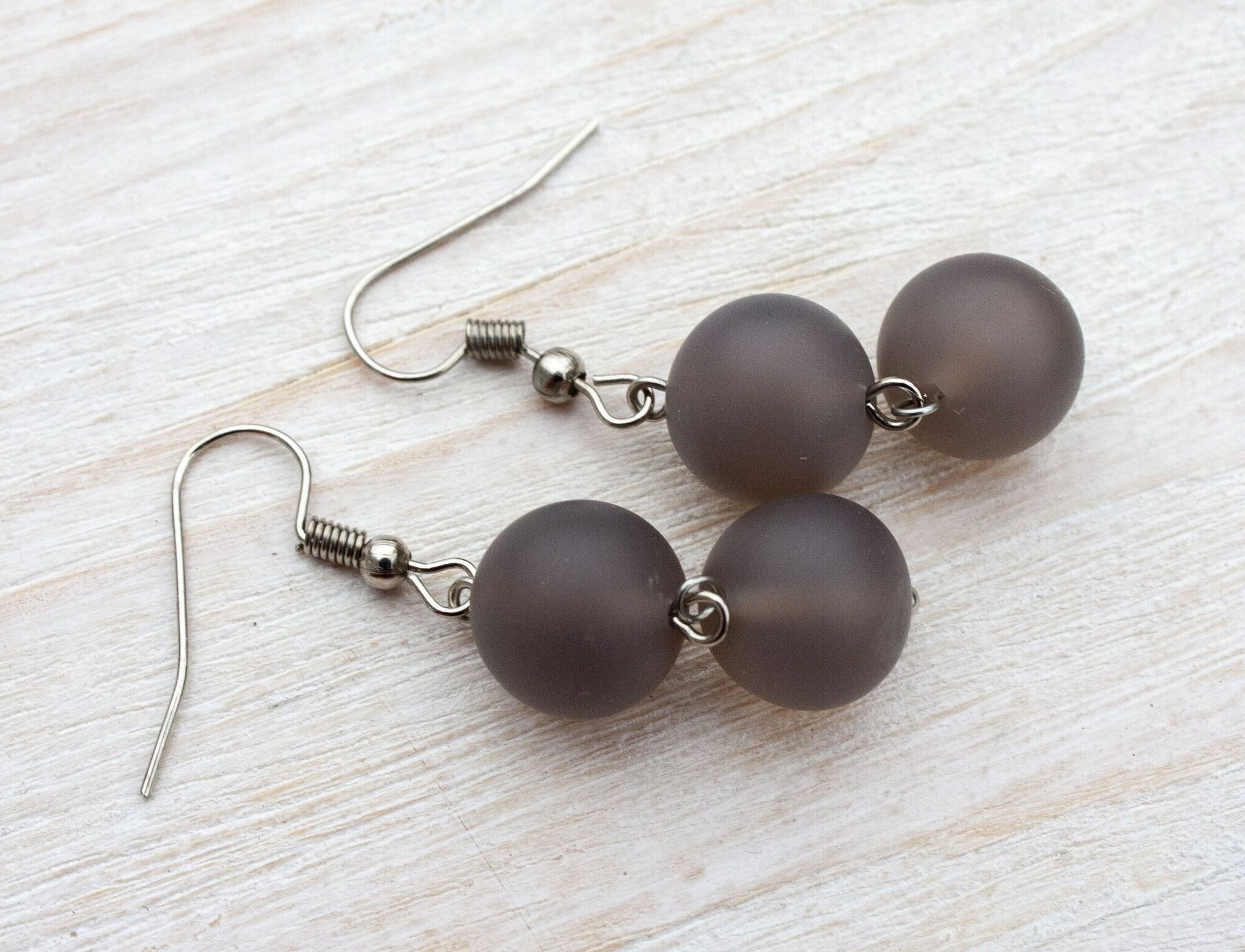 Серьги подвески "Двоечка", Натуральный камень, бусины 12 мм (- / - / - / серый / Серый агат)