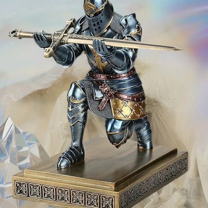 Статуэтка CHUNZHIRAN Статуя рыцаря в доспехах (13см*9.5см*17см) , декор для дома интерьера