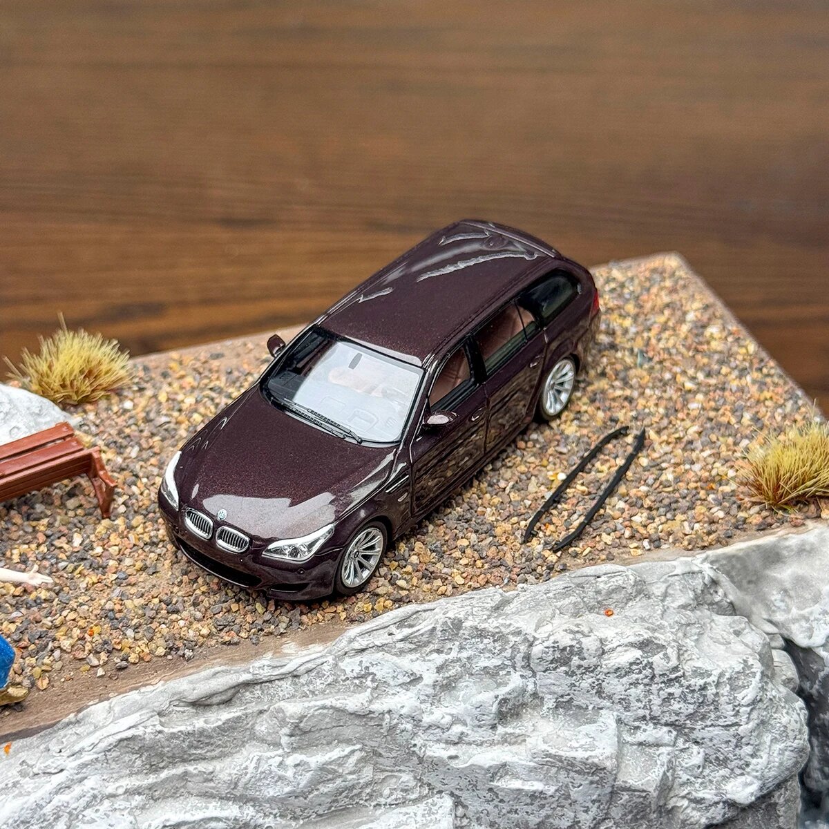Модель автомобиля Welly BMW M5 E60 E61 1:64, цвет D