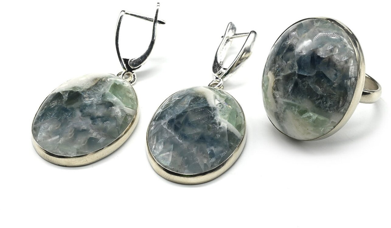 Комплект бижутерии: кольцо, серьги, флюорит