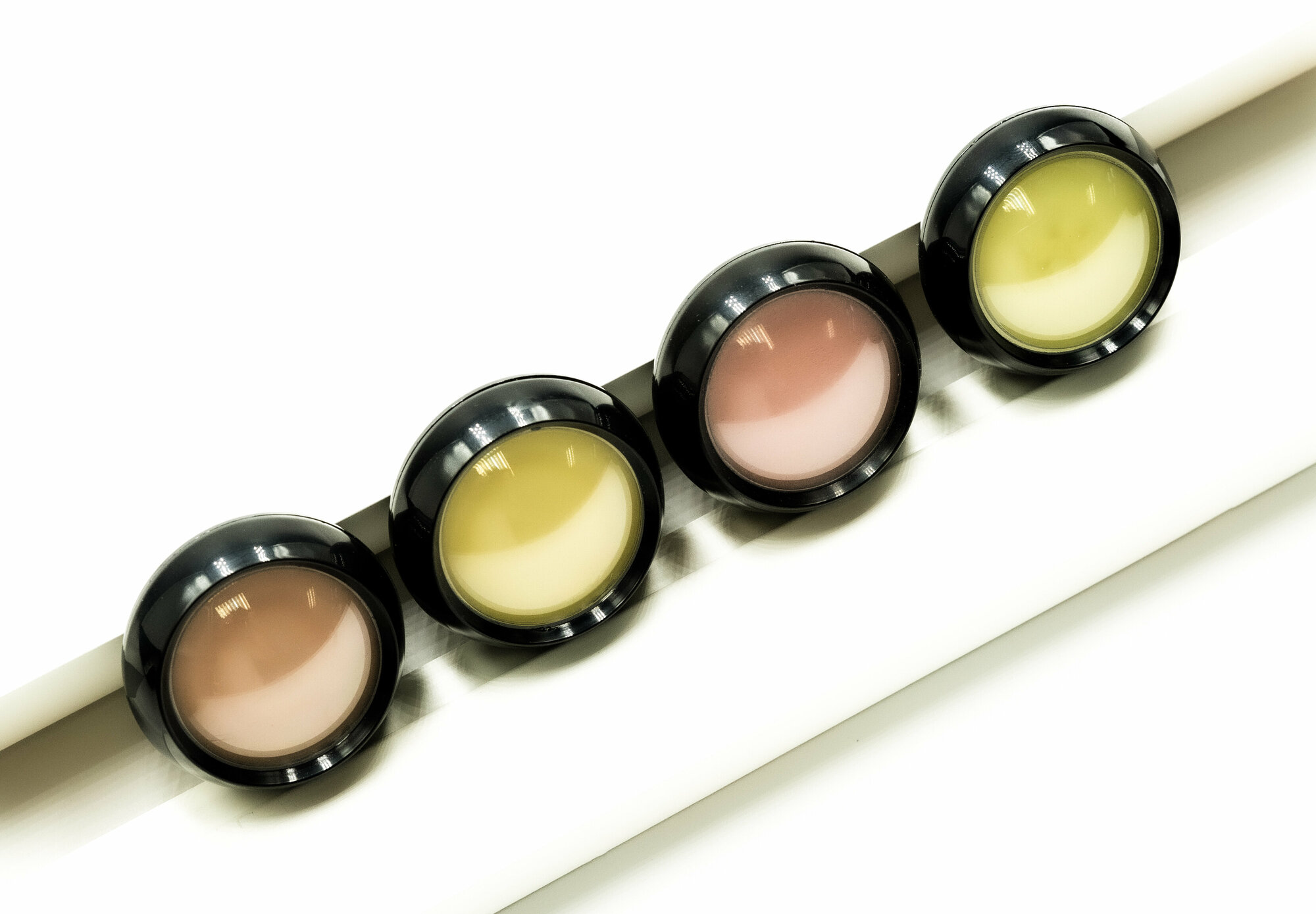 Воск для кутикулы Universe Profession Gel Миндаль 2г