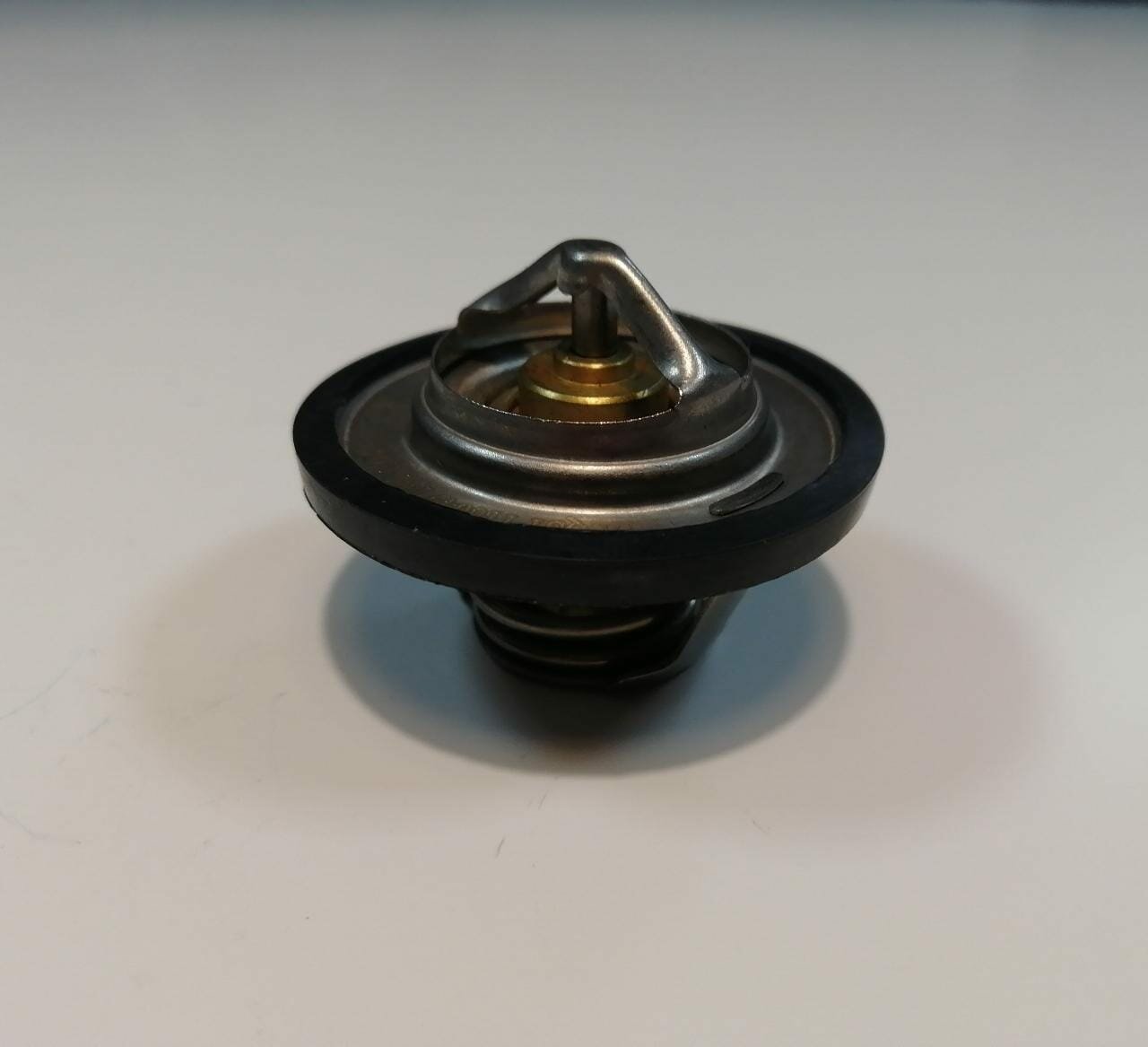 Термостат DEQST Chery Amulet [1.6 8V 5MT лифтбэк]