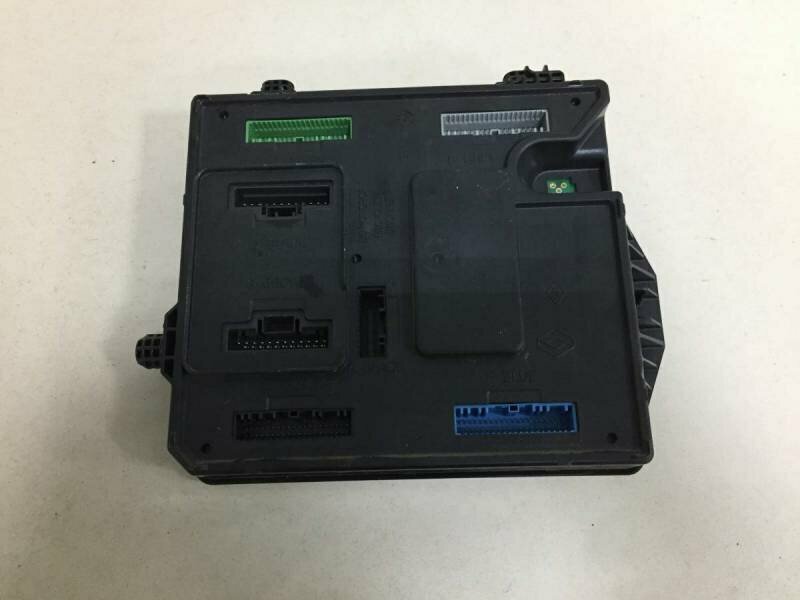 Блок комфорта Renault Fluence 2010-2017 кат.номер: 284B15364R