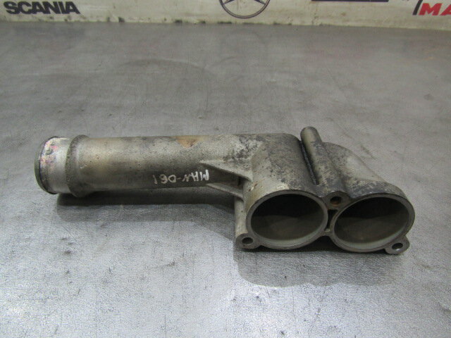 Патрубок термостата двигателя D2066 MAN TGA, TGS, TGX