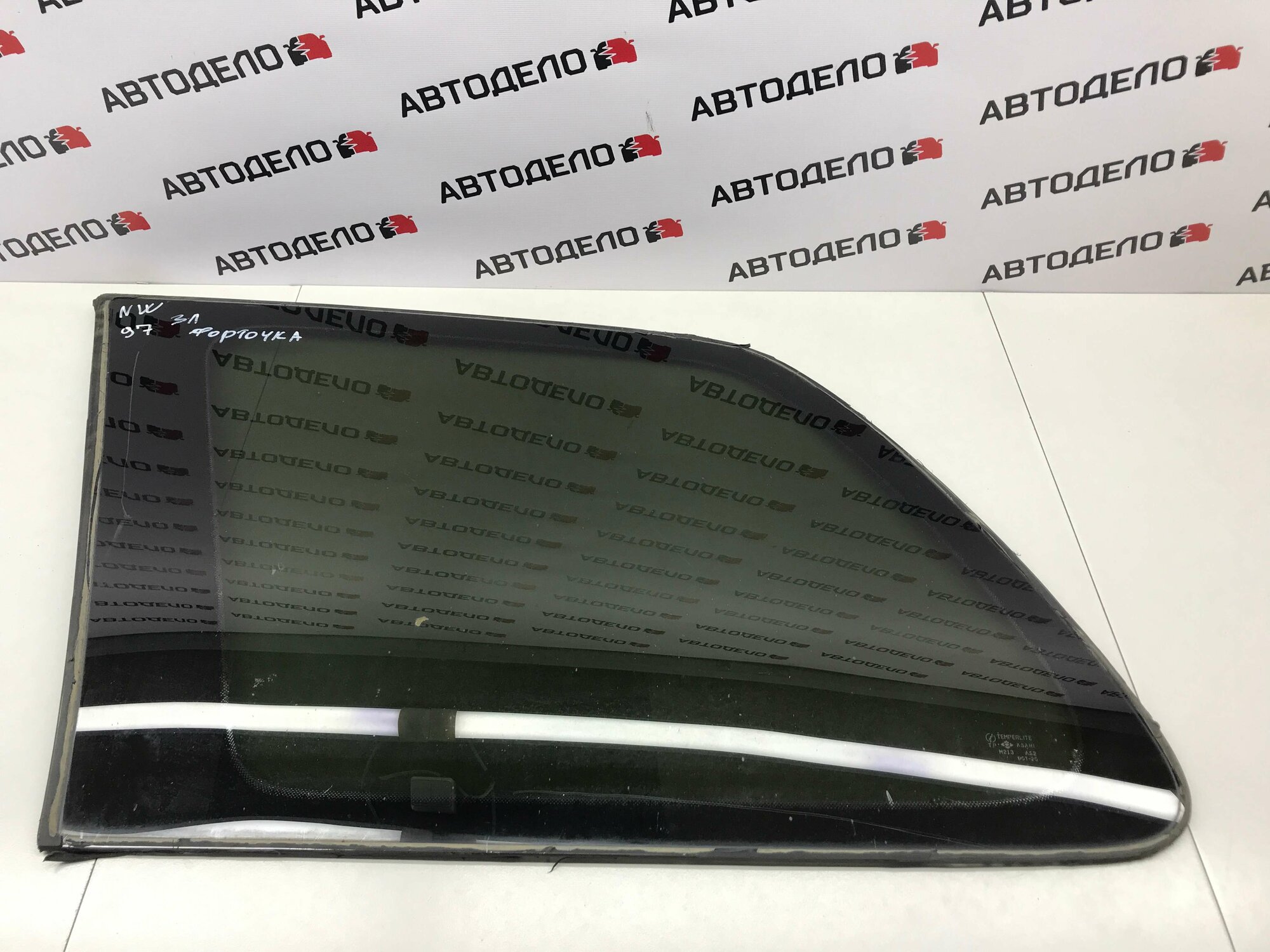 Форточка з/л Nissan Wingroad Y10 1997 г.в