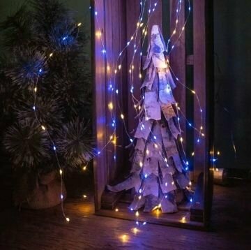 Новогодняя гирлянда Конский Хвост / Лучи росы на eлку