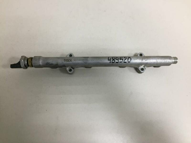 Рейка топливная рампа Volkswagen Taos 2020 кат.номер: 05E133320B