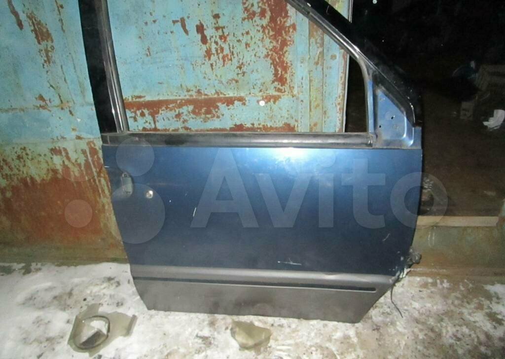 Дверь правая Nissan Serena С23 2-й рест. 1997