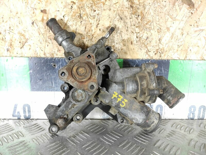 Насос водяной помпа OPEL ASTRA H 1334145