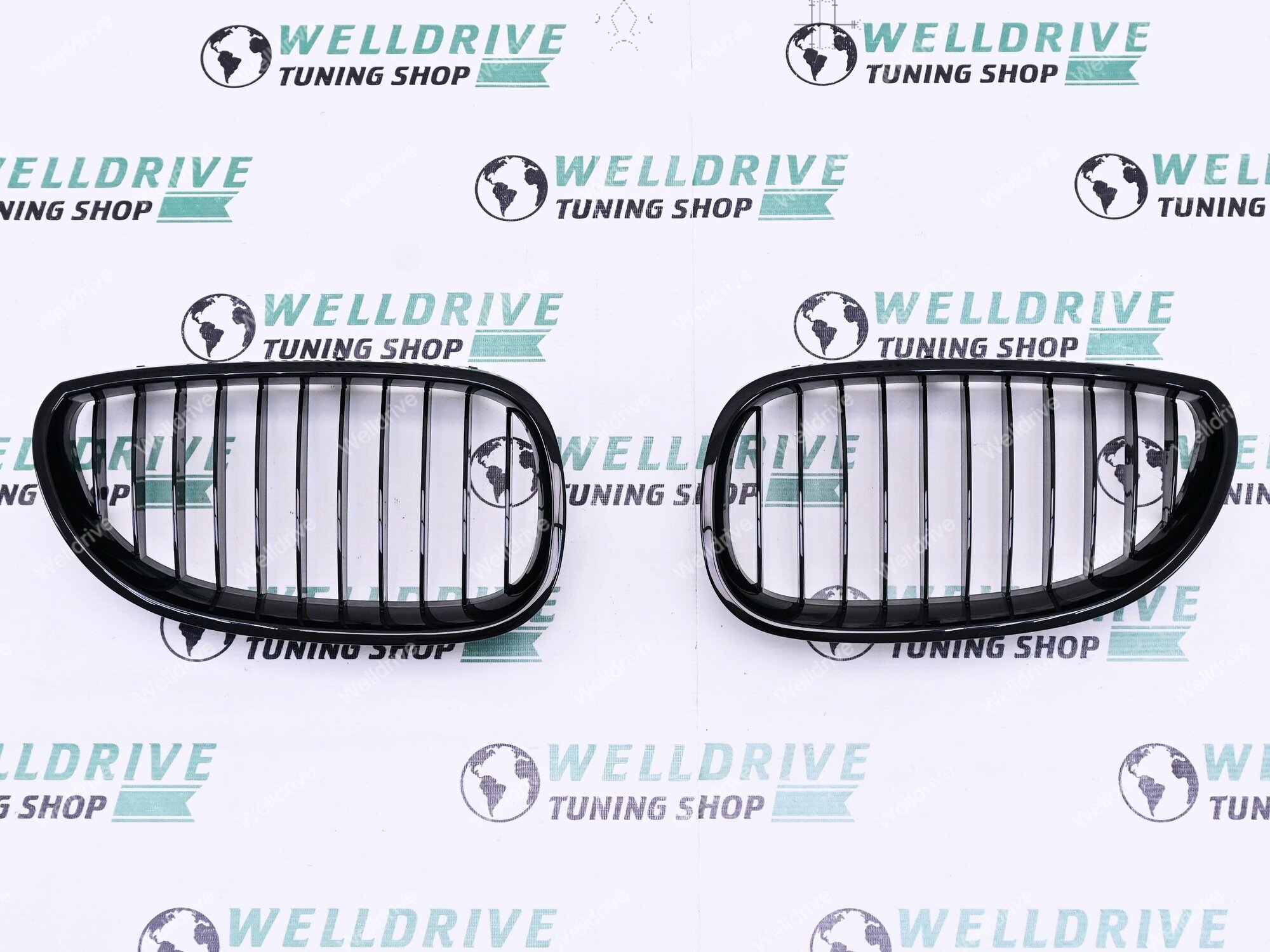 Решетки радиатора BMW 5-series E39 M-Performance черный глянец