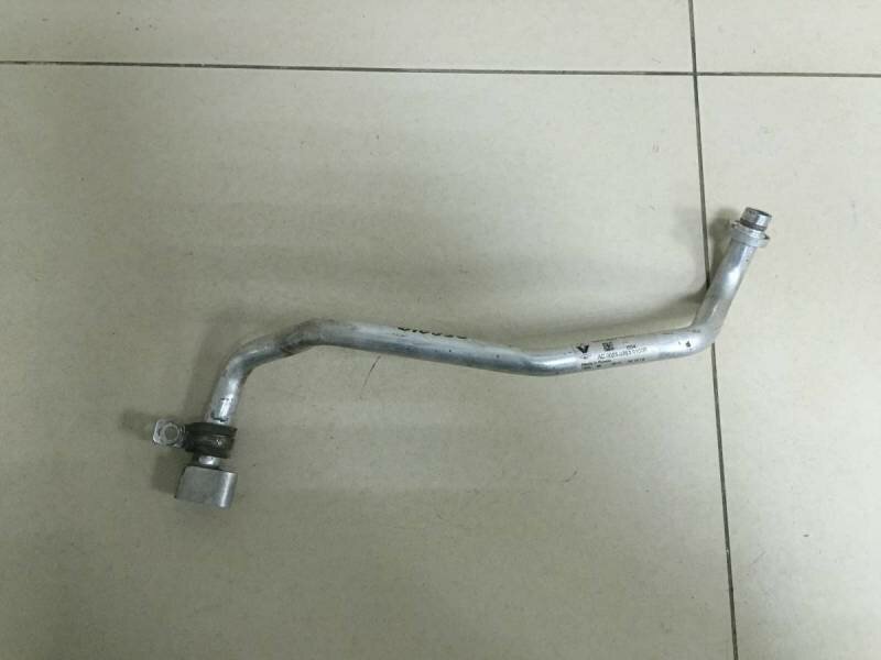 Трубка кондиционера Renault Duster 2012 кат.номер: 924800470R