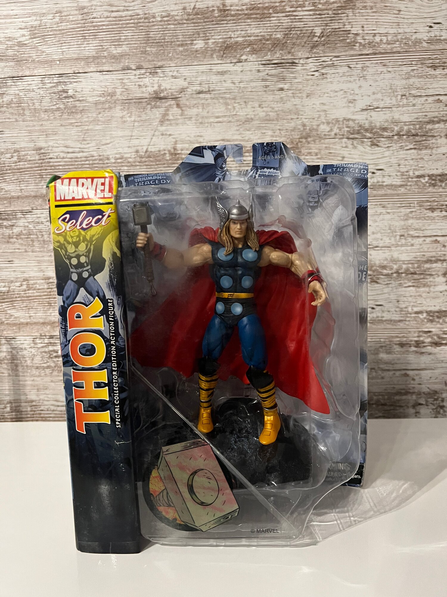 Фигурка Тор Thor Marvel