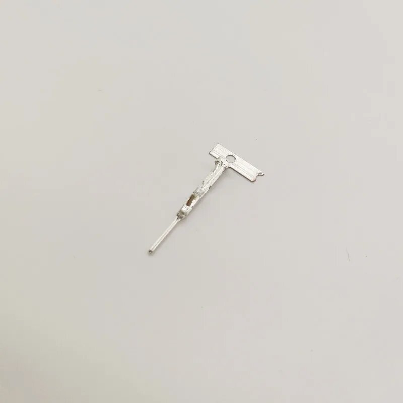The original 90980-12550 8PIN Female automobile connector plug shell and connector are supplied from stock