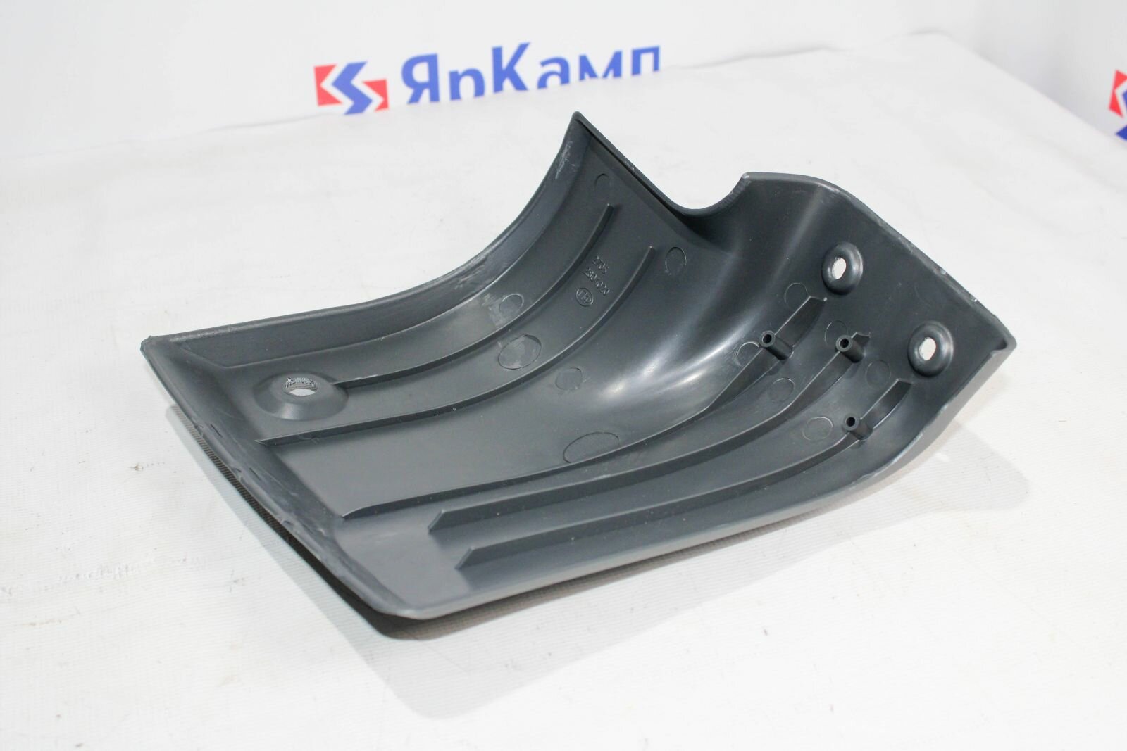 Боковина заднего буфера ГАЗ-2705 правая