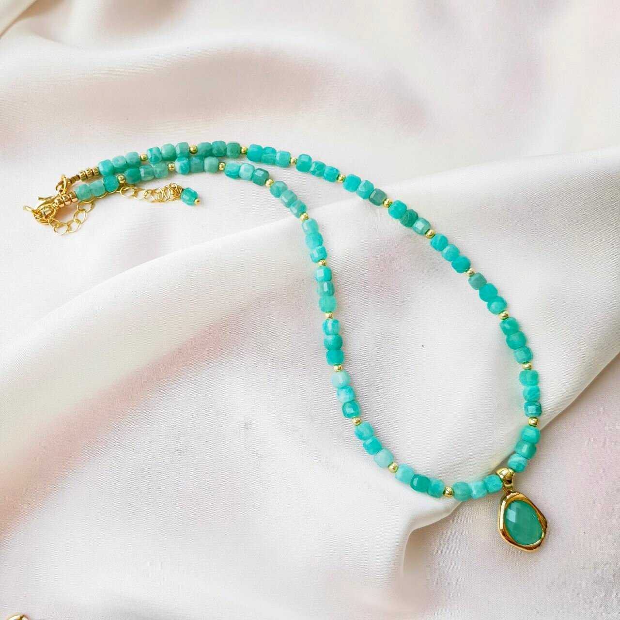 Колье, амазонит