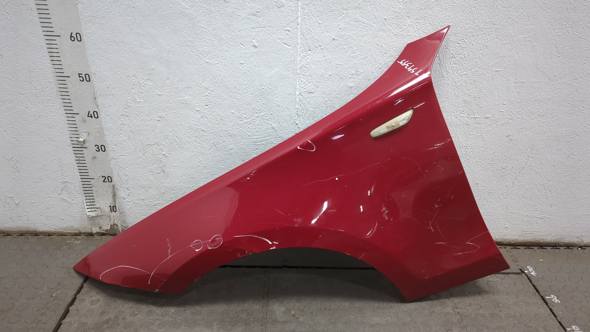 Крыло левое переднее BMW 1 E87 Б/У