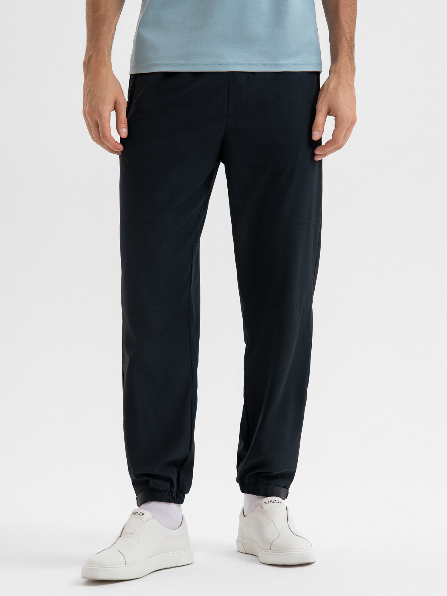 Брюки спортивные