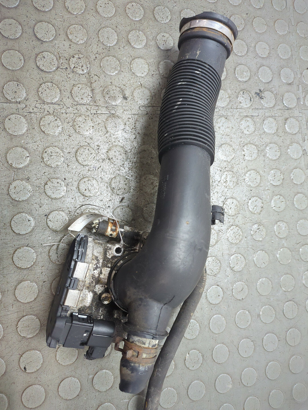 Заслонка дроссельная Opel Astra H Б/У