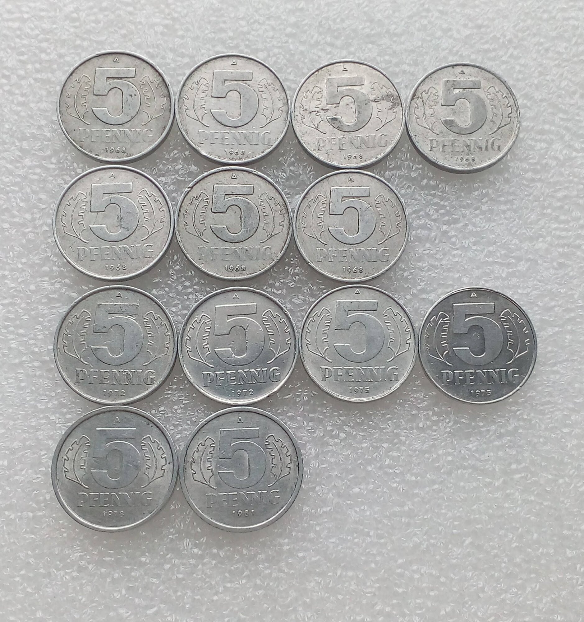 ГДР. 5 пфеннигов: 1968, 1972, 1975, 1978, 1981 гг. 13 штук