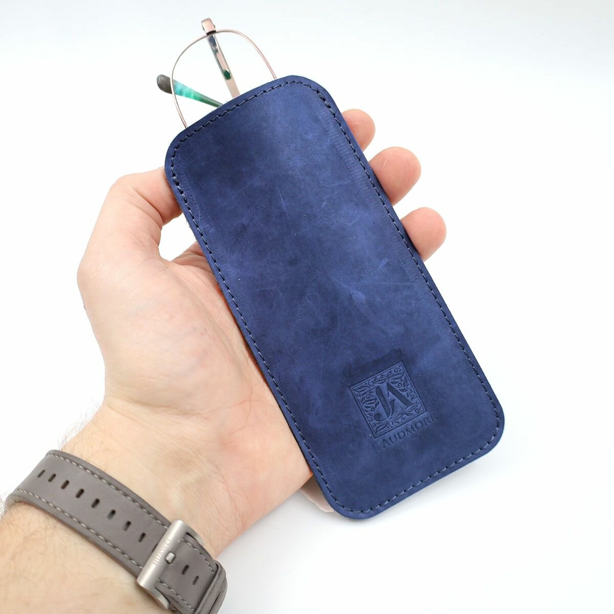 Маленький кожаный компактный чехол для очков, футляр на очки, очешник размер 170 х 80 мм . Soho S Saphire, J. Audmorr, натуральная кожа, мужской, женский