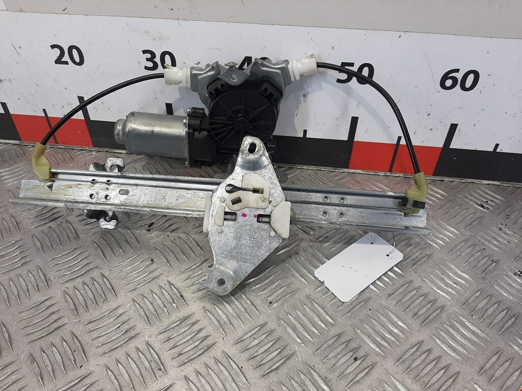 Стеклоподъемник электрический двери задней правой Nissan Qashqai 1 82700JD40A арт. 991761