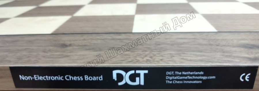 DGT Walnut. Нескладная доска из орехового дерева (55х55 см)