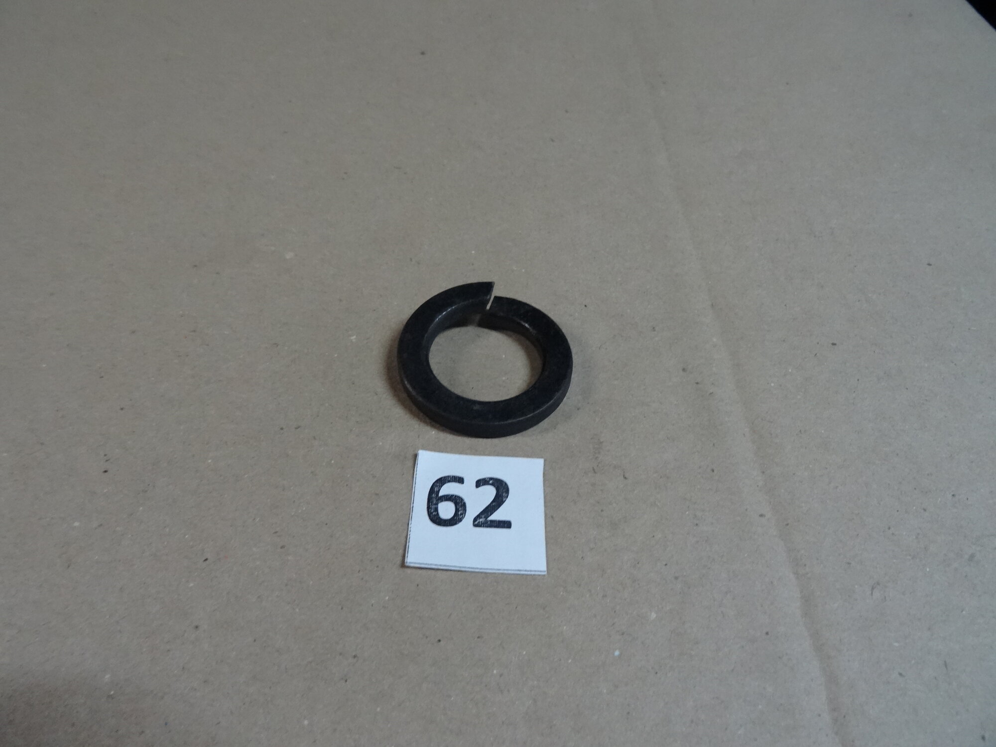 Шайба пружинная 24 (гровер) стремянки 8т