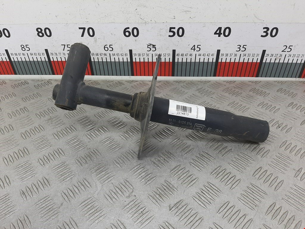 Отбойник бампера передний правый BMW 7-Series (E38) 51118125316 арт. 2214813