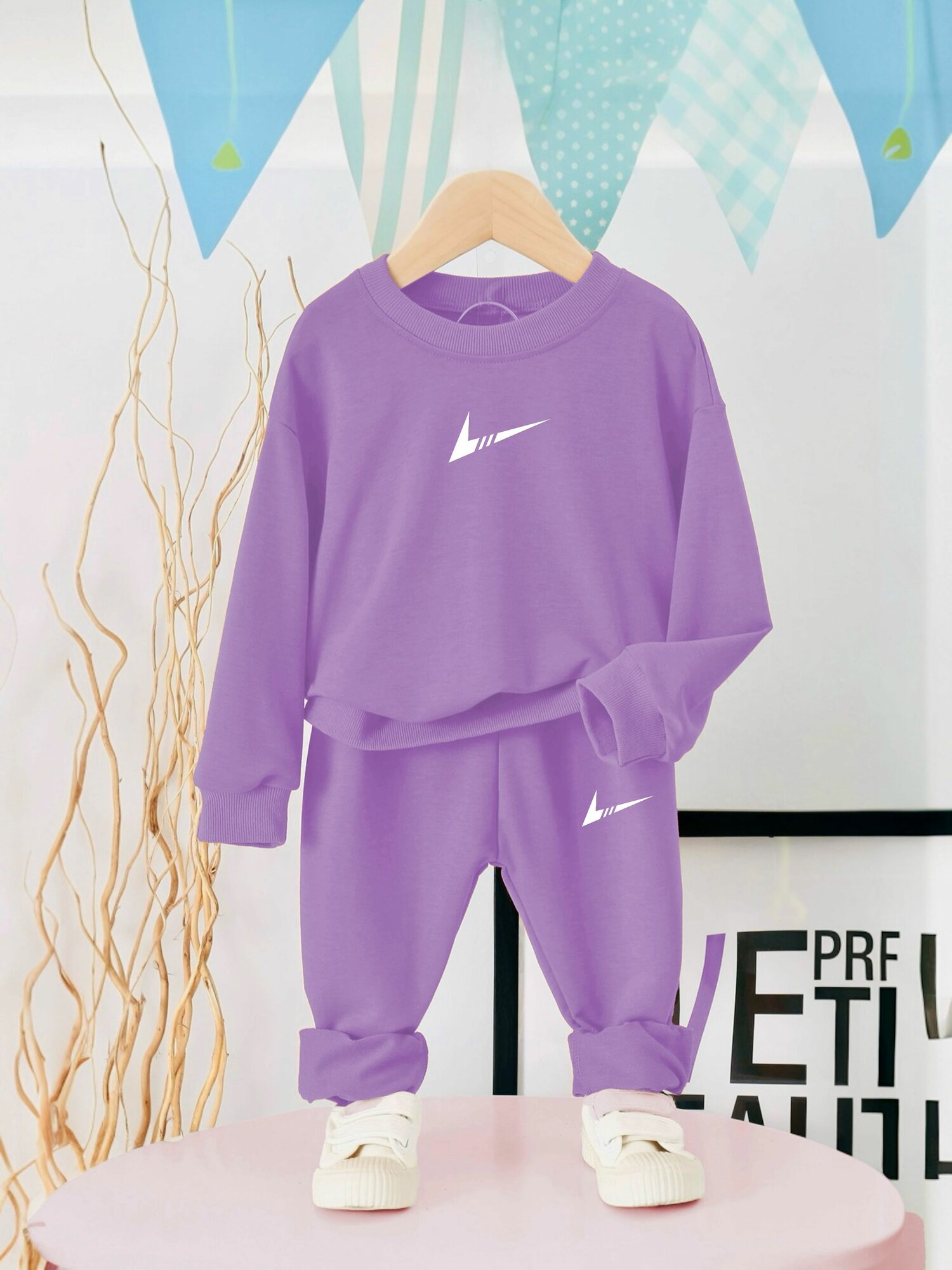 Костюм спортивный