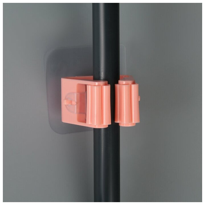 Держатель для уборочного инвентаря на липучке, 12x10x5 см, цвет микс