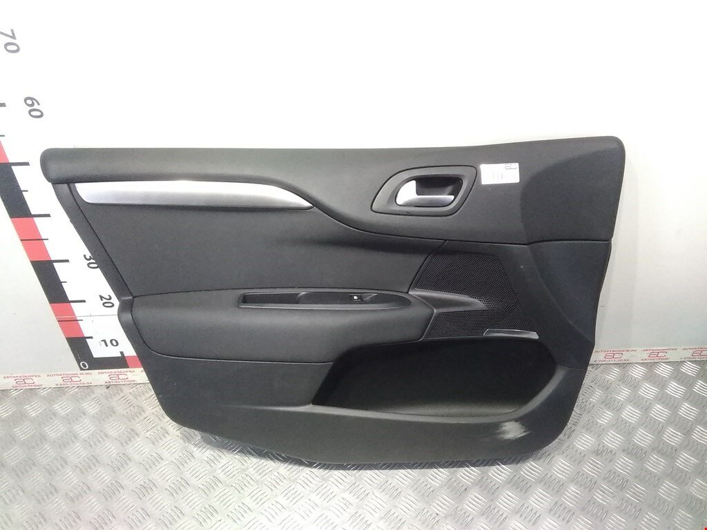 Обшивка (карта) двери передней левой Citroen C4 2 (B7) 9345KY арт. 751811