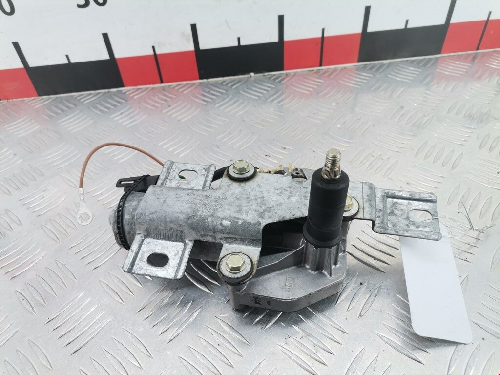 Моторчик стеклоочистителя задний Ford Sierra 85BG17K441A2A арт. 1686247