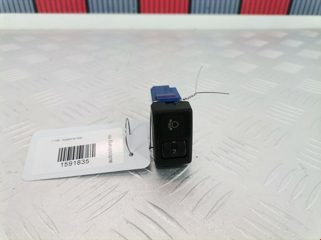 Кнопка корректора фар Mazda 323 BA GA5R666F0B арт. 1591835