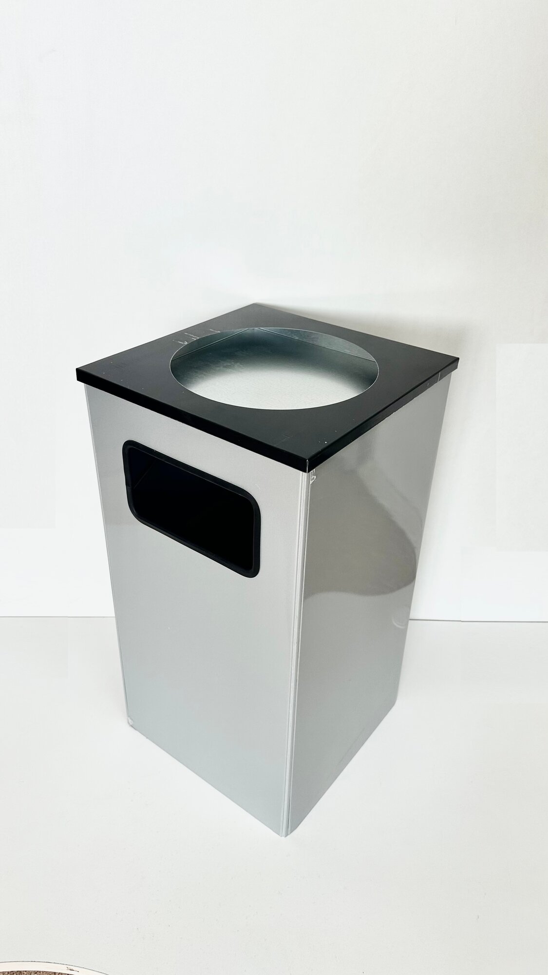 Урна титан уличная Квадро-13, металлическая, сборная конструкция, 80 литров, серая