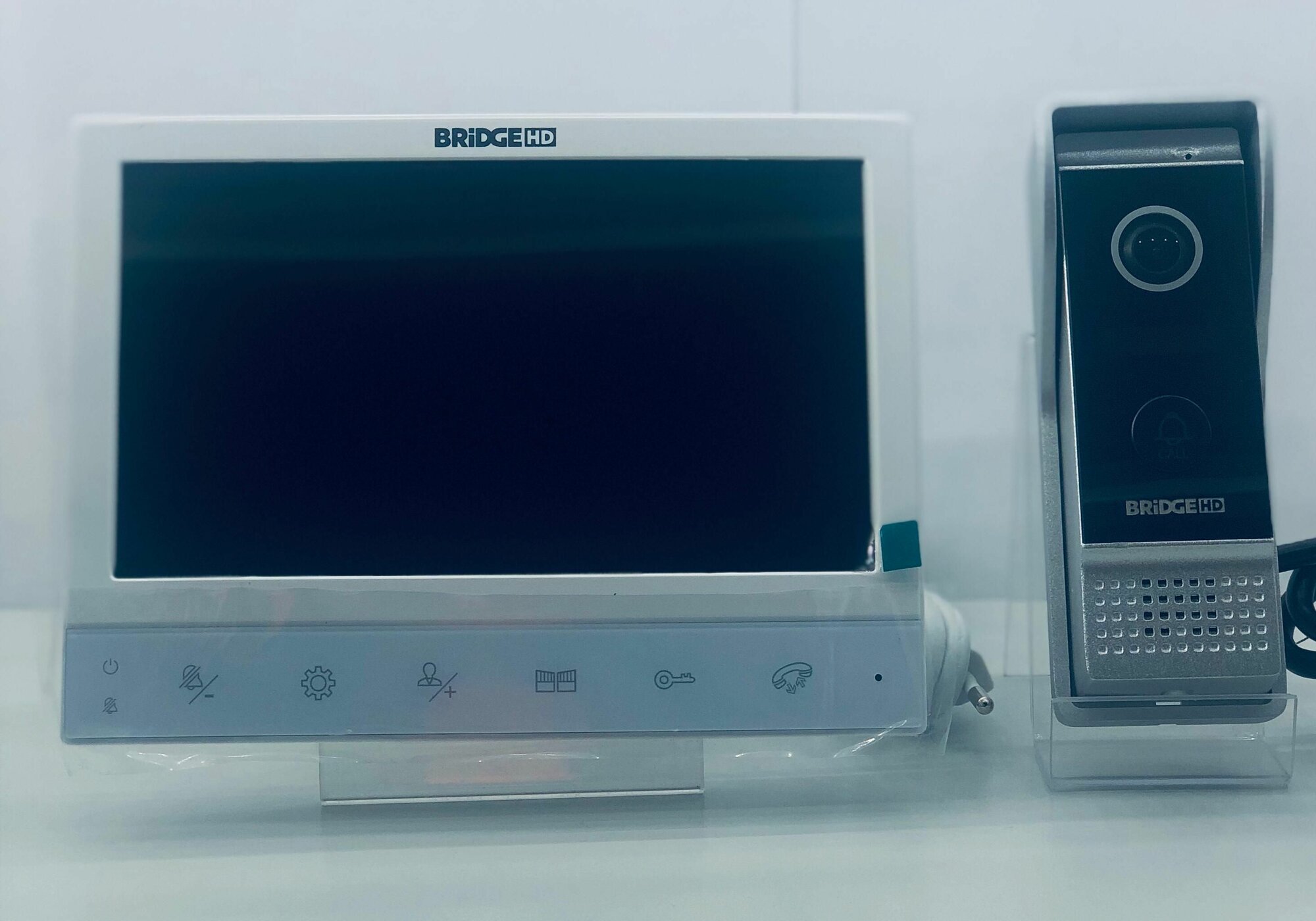 BRIDGE 86729MB-FHD Wi-FI комплект видеодомофона 1080P