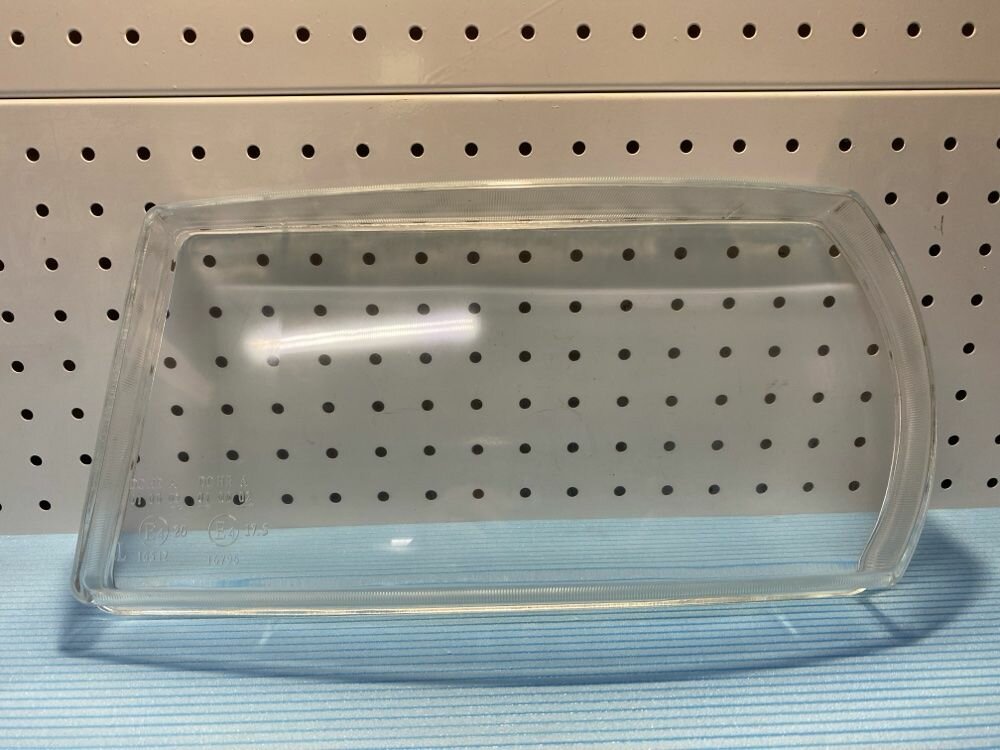 Стекло фары левое головного света скания P R G 5-series (SCANIA)