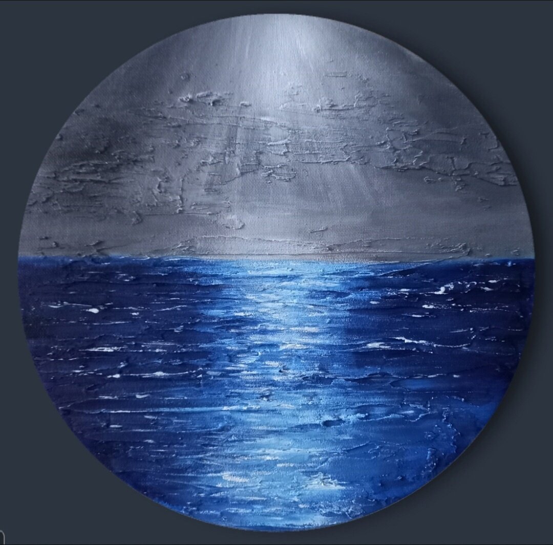 Круглая картина с ночным морем. Синяя, текстурная картина ручной работы.