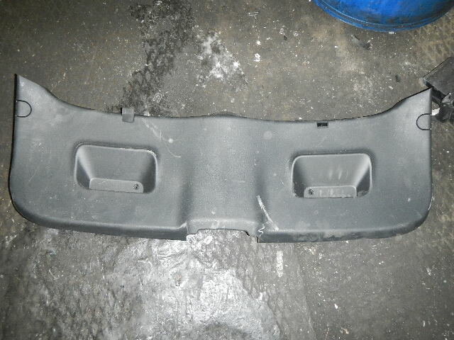 Б/У Обшивка двери багажника, Citroen (Ситроен)-C3 (09-) CITROEN C3 (09-16) с разбора царапины 139862 Peugeot-Citroen арт....