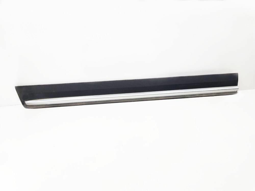 Молдинг передней левой двери 6073041000661 Geely Atlas