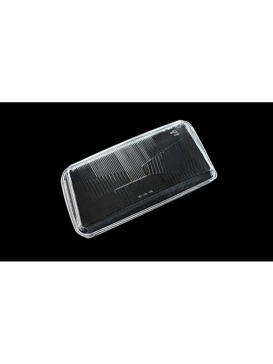 Стекло Фары левое Audi 80(B4) 1991-1996