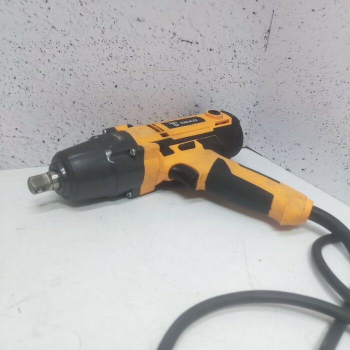 Гайковерт Deko DKIW950