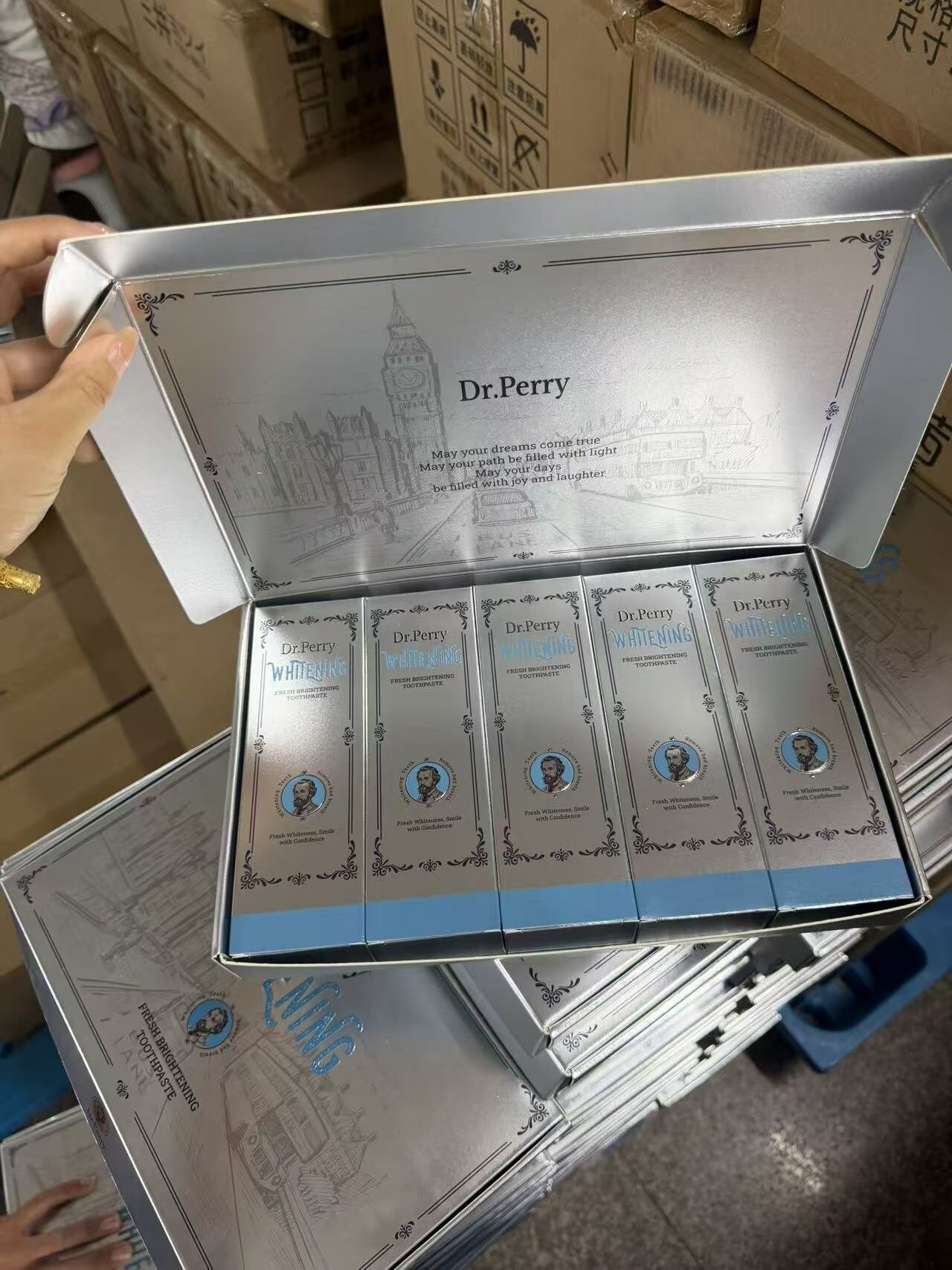 [5 штук в коробке, официальная оригинальная] Оригинальная импортированная из Великобритании зубная паста Dr. Perry Fresh Whitening, семейный необходимый продукт
