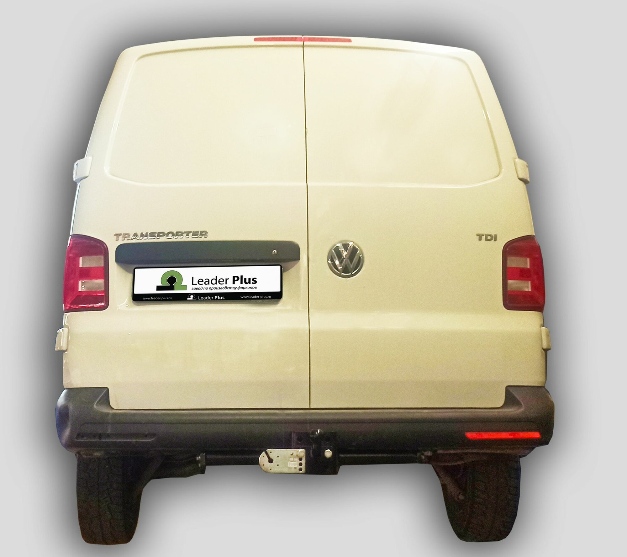 Фаркоп Лидер-Плюс для VOLKSWAGEN TRANSPORTER T5 2003-2009 (7HA, 7HH) / T6 ( 7НC ) 2015- (фургон закрытый) с электрикой (Smart) и сертифкатом в комплекте арт.(V111-FC)