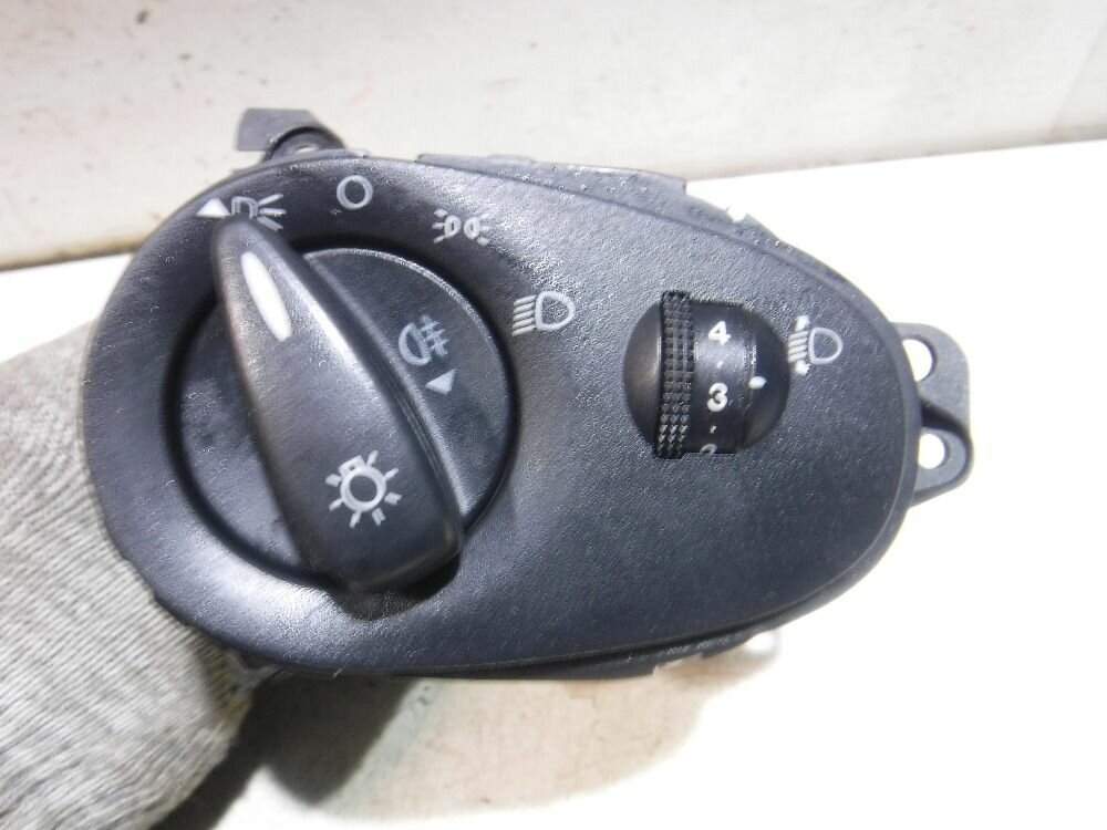 Переключатель света фар Ford Focus I 98AG13A024CH