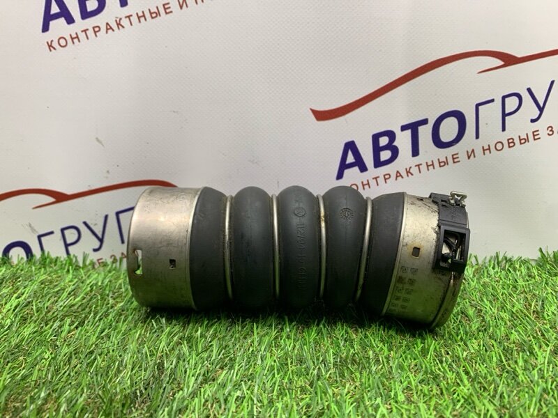 патрубок интеркулера BMW 5er 530D F11 Ф11 Универсал 11 61 8 513 451
