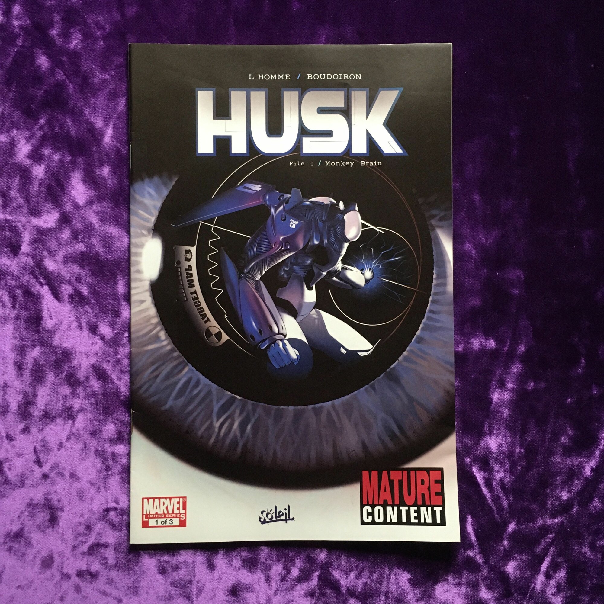 Husk. File I. Monkey Brain. Vol. 1 No 1 MAY 2010. Комикс на английском языке